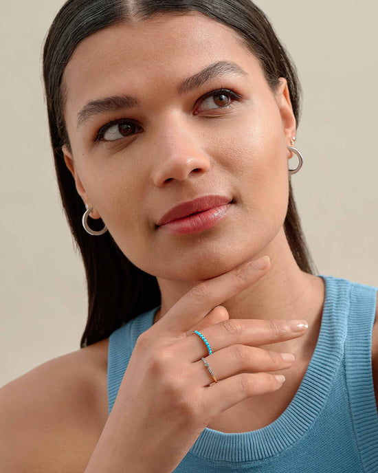 Medium Everyday Hoops - Silver – EDGE of EMBER