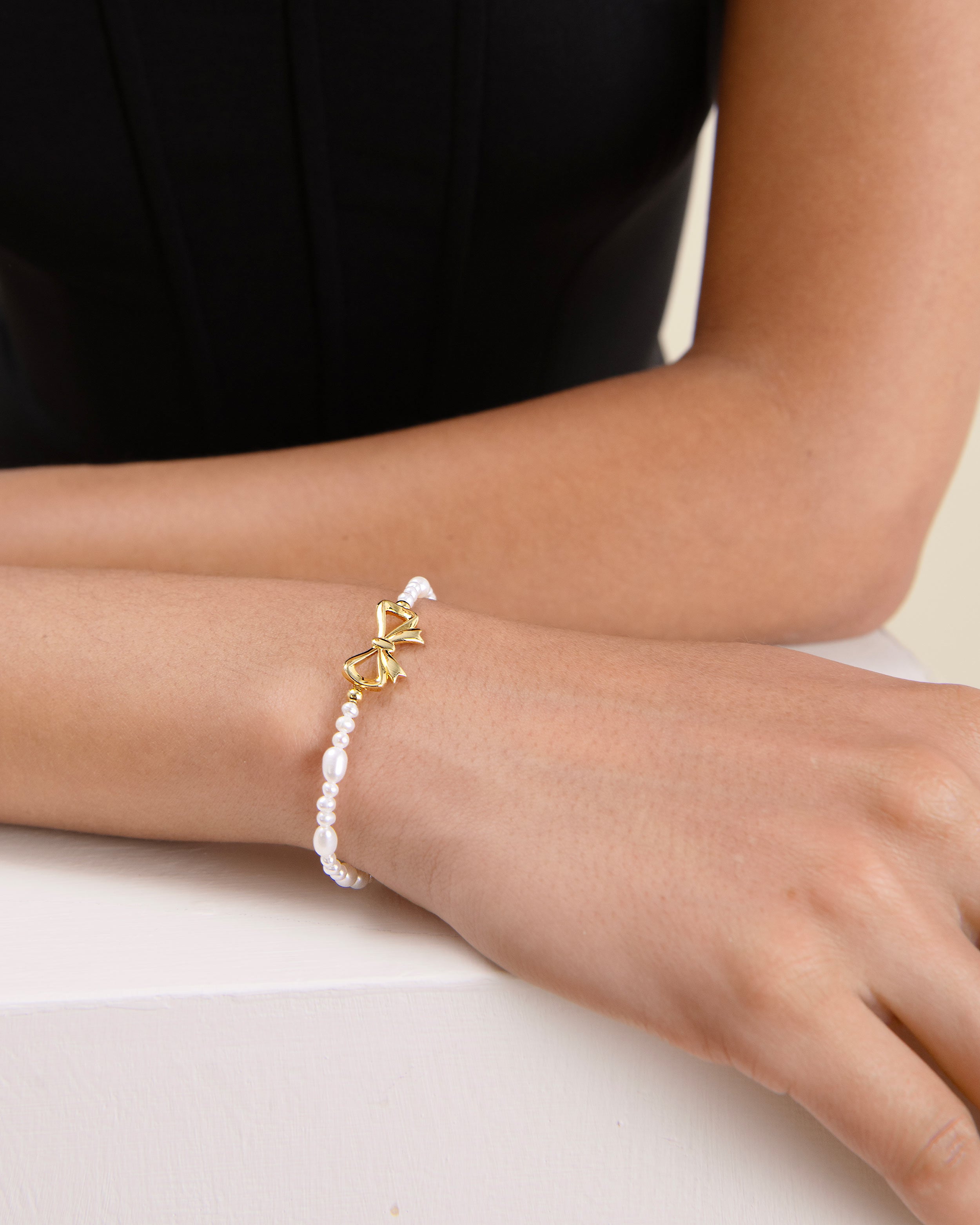 Bow Pearl Bracelet EDGE of EMBER