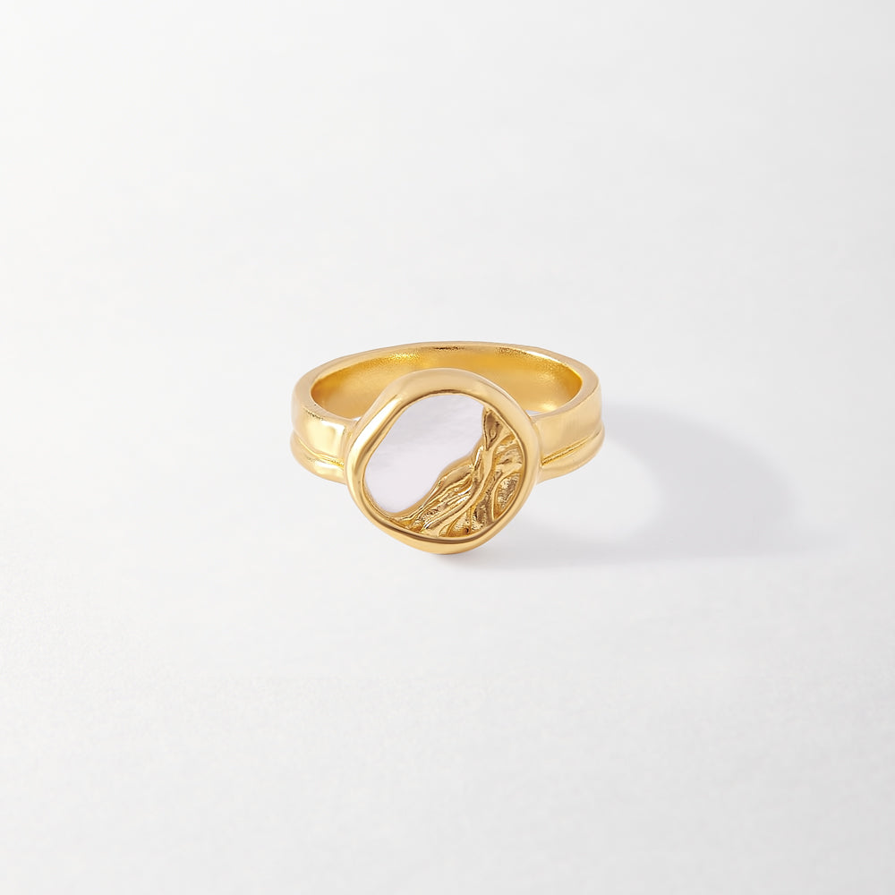 Pearl Statement Ring – EDGE of EMBER